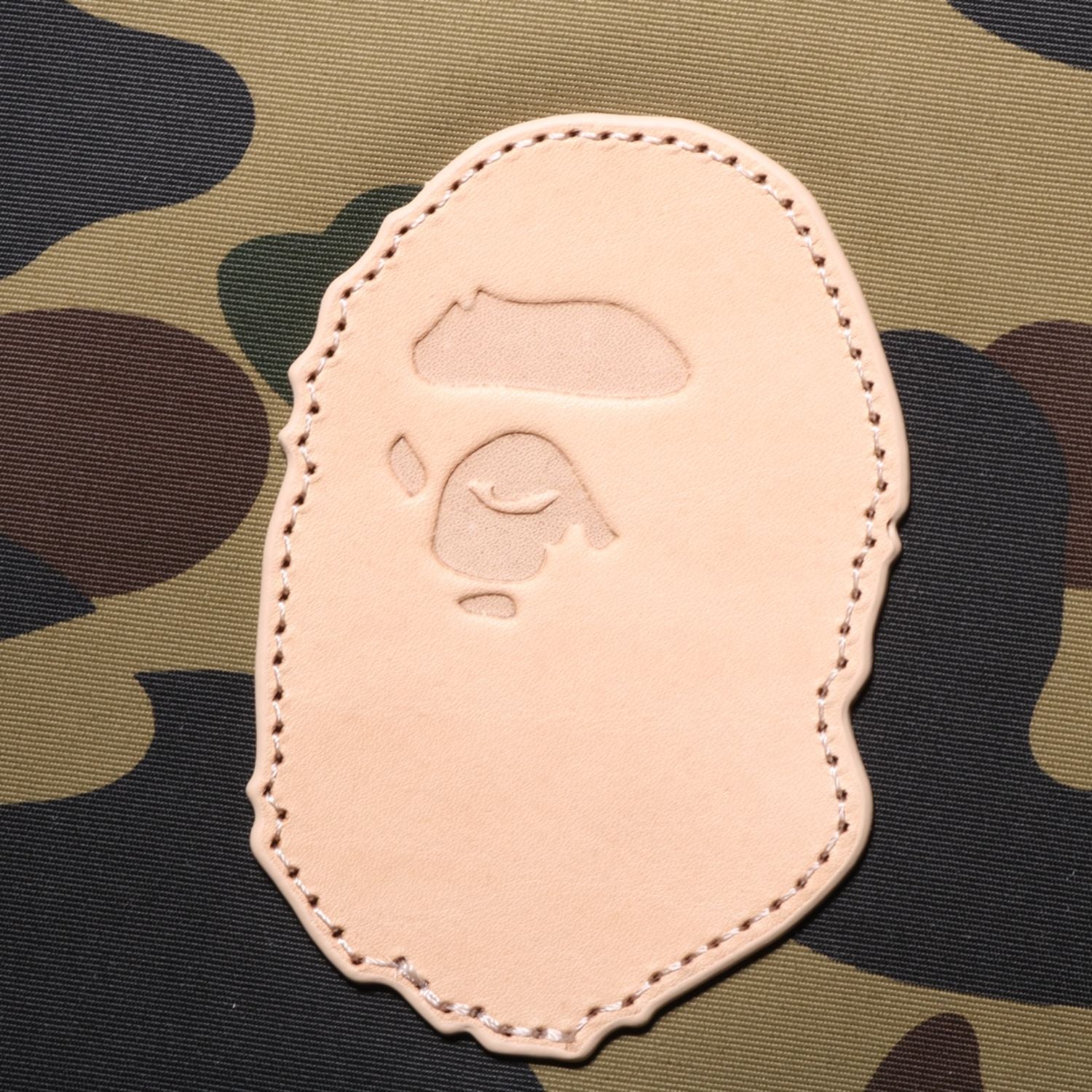 1ST CAMO APE HEAD PATCH DAYPACK MENS – us.bape.com