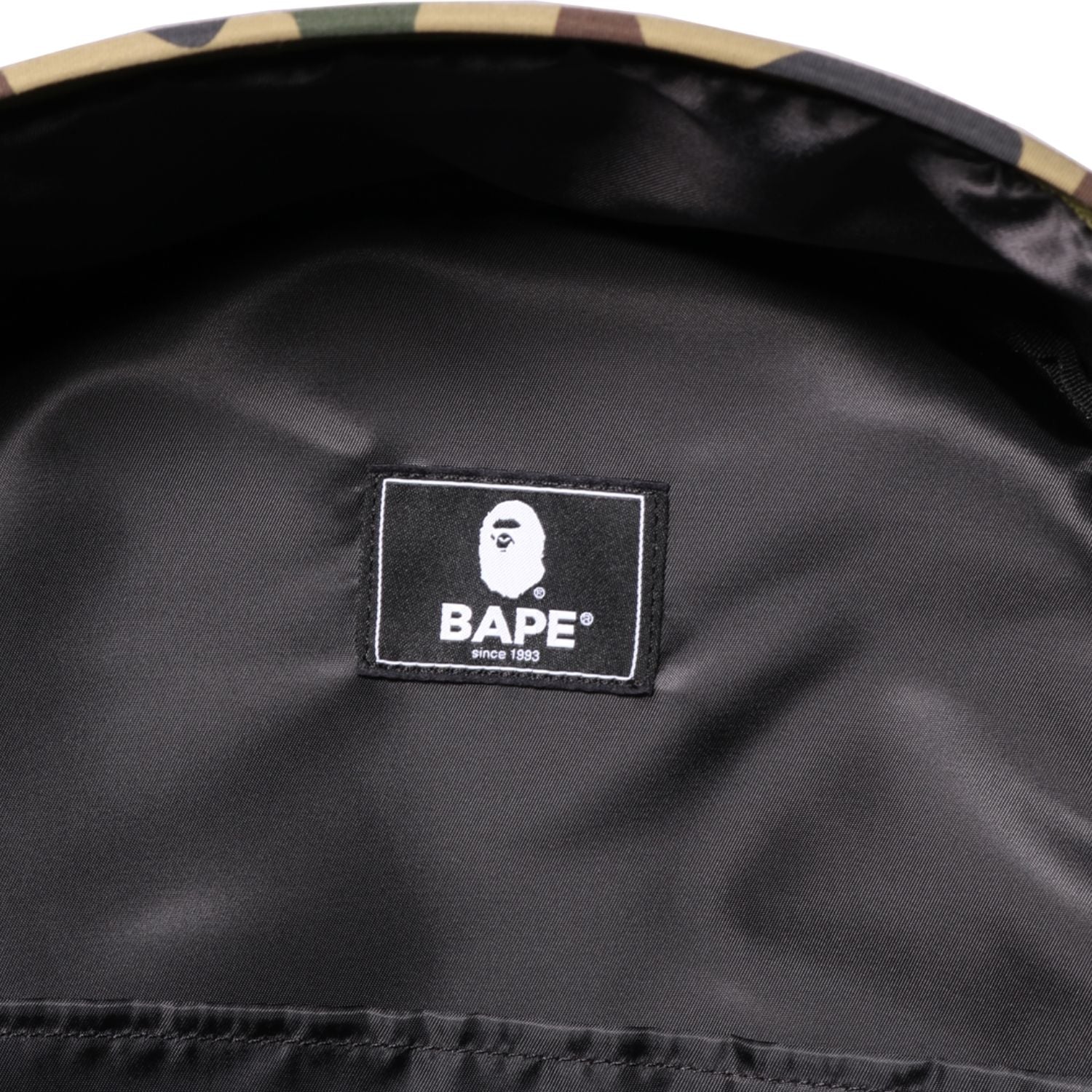 1ST CAMO APE HEAD PATCH DAYPACK MENS – us.bape.com