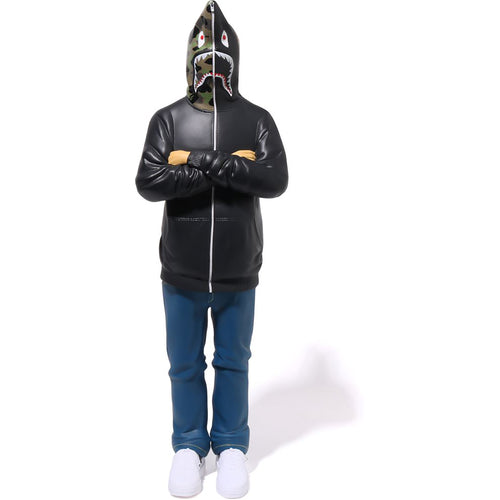 FIGURE – us.bape.com